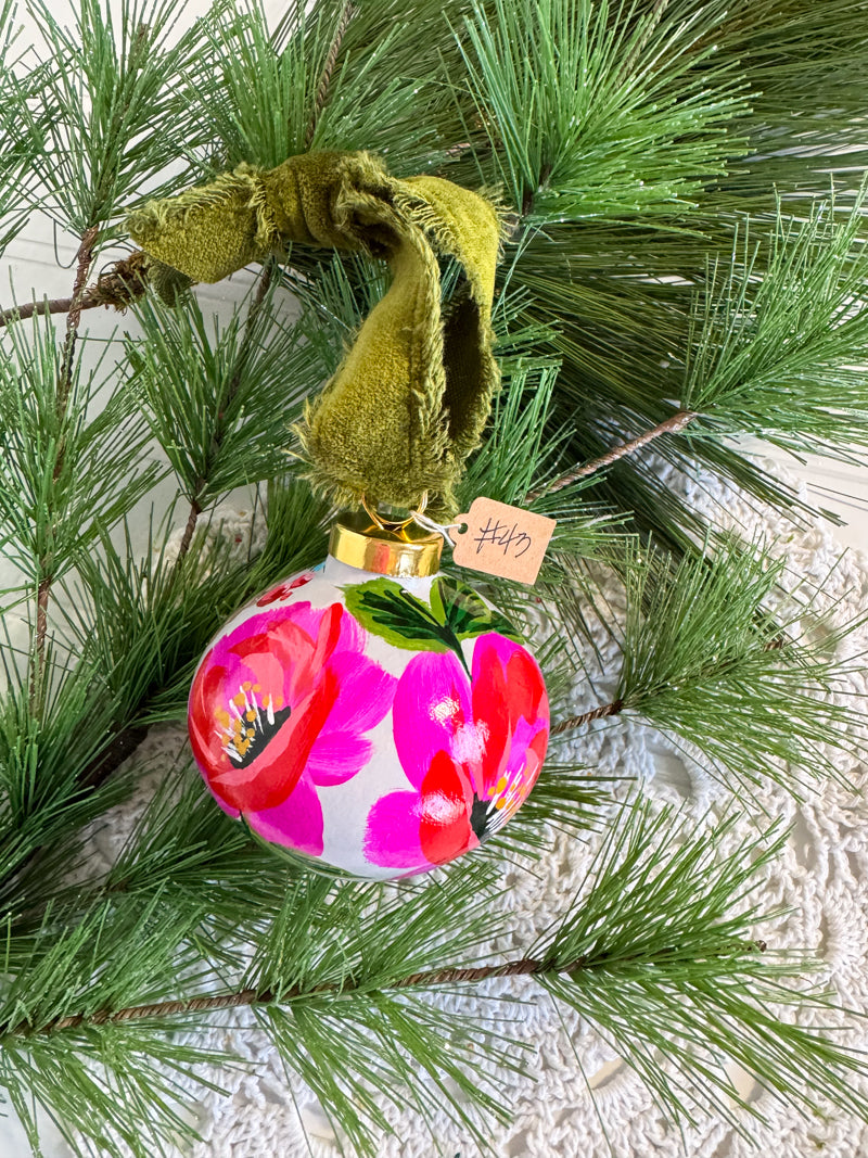 2024 Keepsake Christmas Ornament #43 – Dawn McVey Art